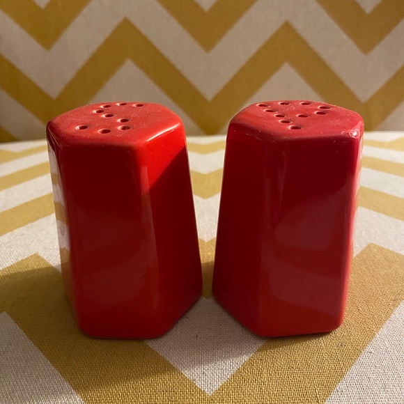 Kitchen | Retro Red Salt And Pepper Shakers | Poshmark